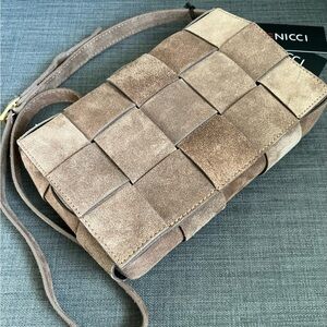 Genicci | Bags | Nwt Genicci Crossbody Shoulder Bag Italian Leather ...